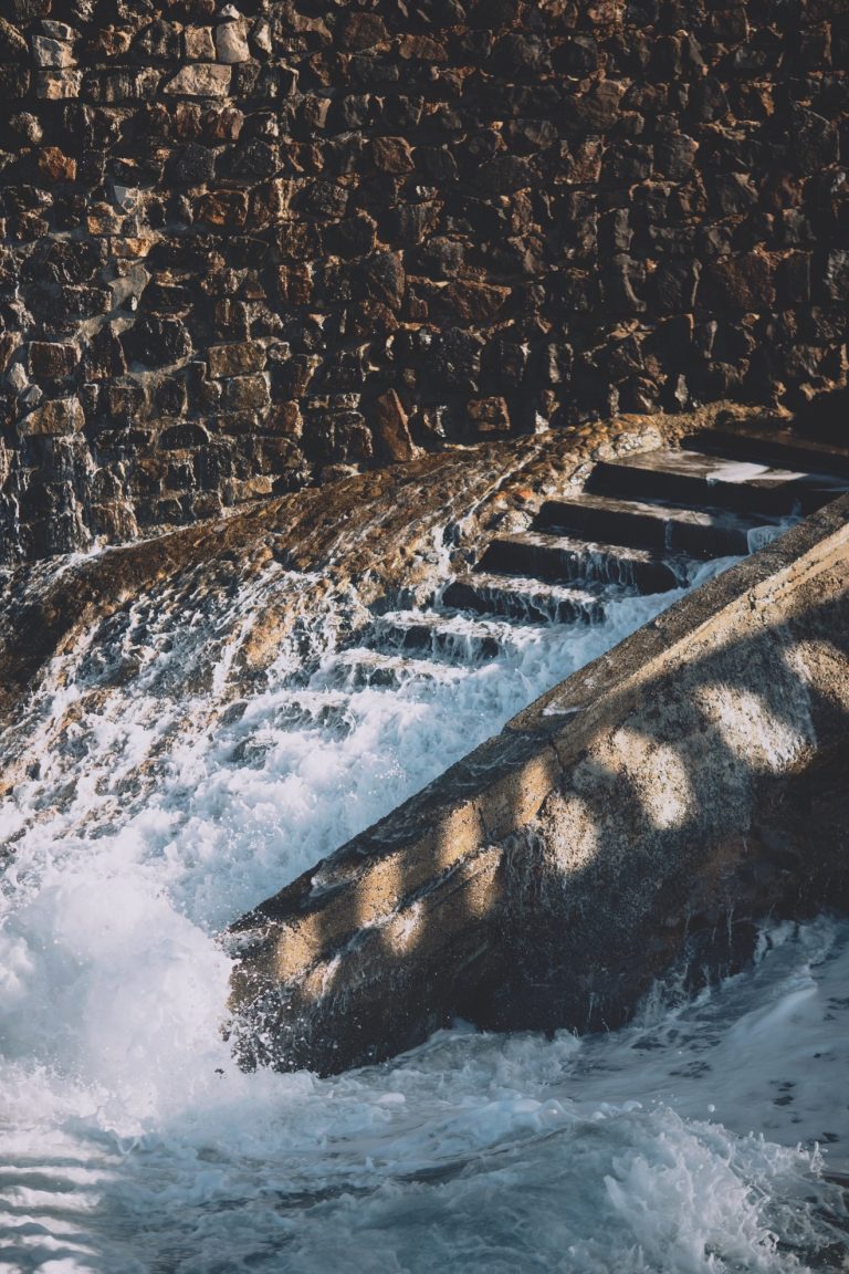 What You Need to Know About Sea Wall Construction - My Story Online